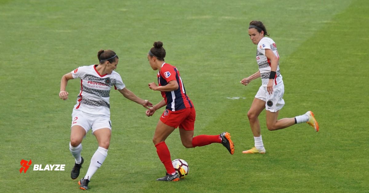 Soccer Skills in 60 Seconds: The Double Scissor | Blayze