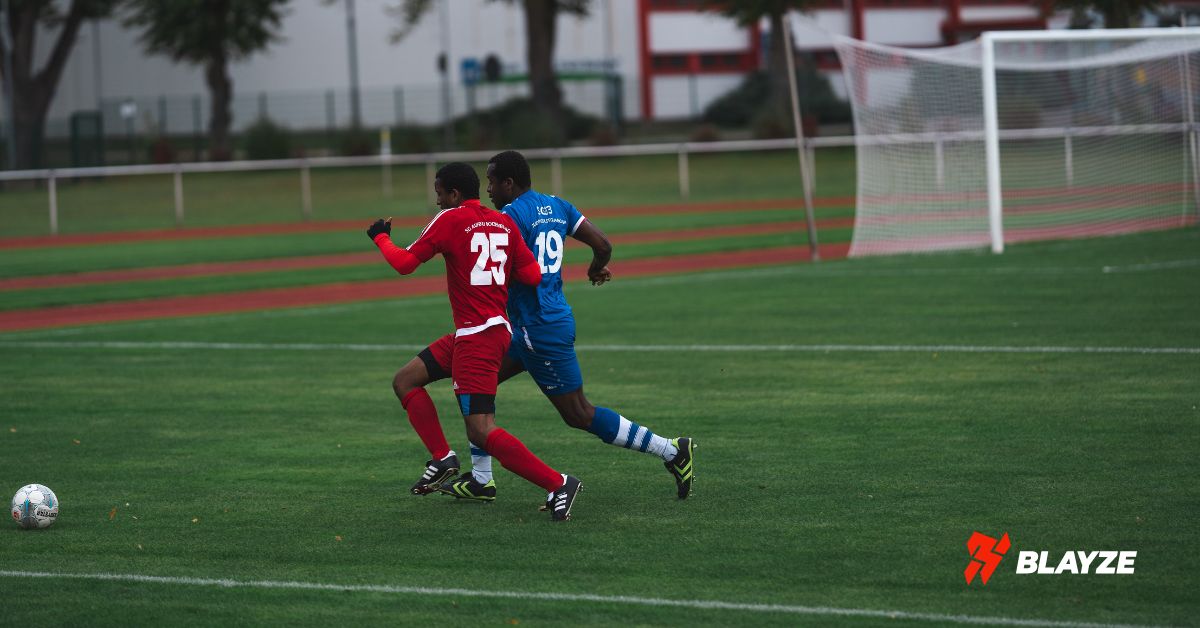 Soccer Skills in 60 Seconds: Staying Committed to the Play | Blayze